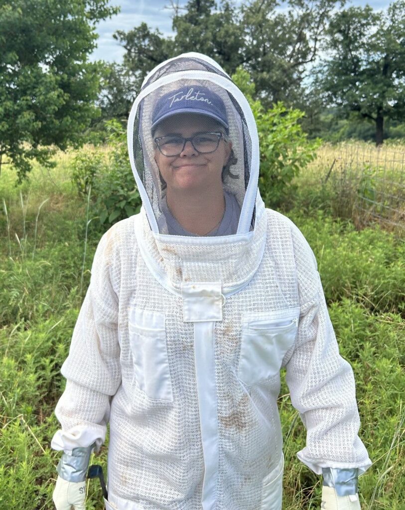 Beekeeper Shares Marvels With Master Gardeners - HCMGA